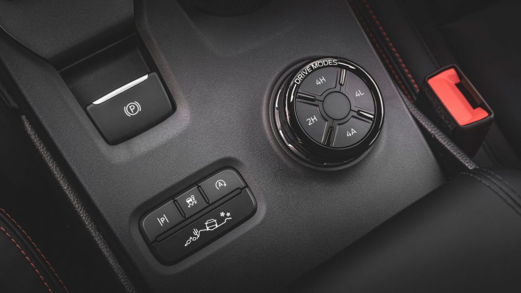 Ford Ranger Raptor: Στην Ελλάδα το απόλυτο 4x4 με έως 292 ίππους ...